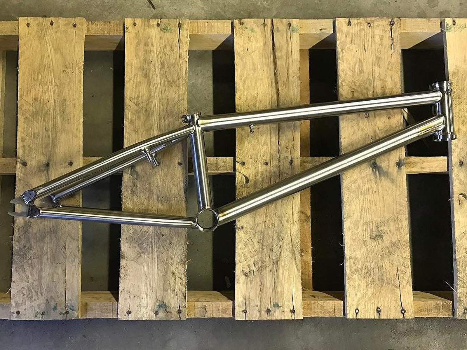 BMXmuseum.com Reference / Lairdframe Titanium Frames