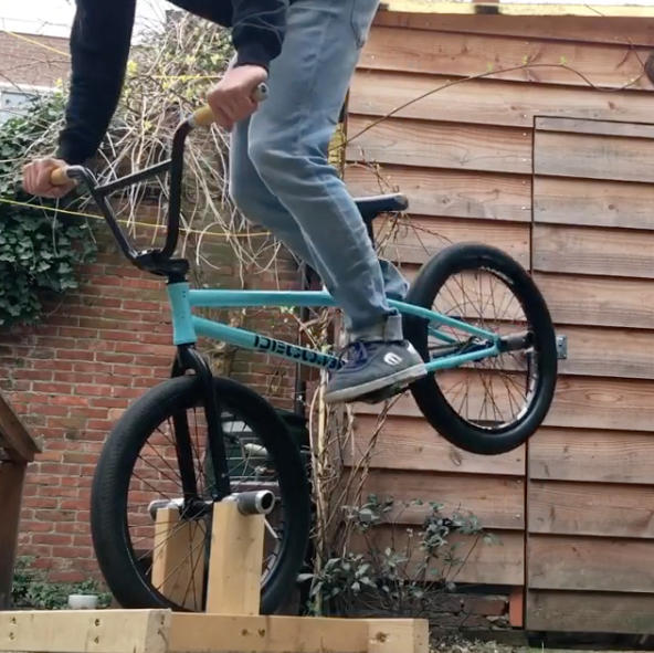 BMX home trainer. Flatlanders peek in.... - BMXmuseum.com Forums