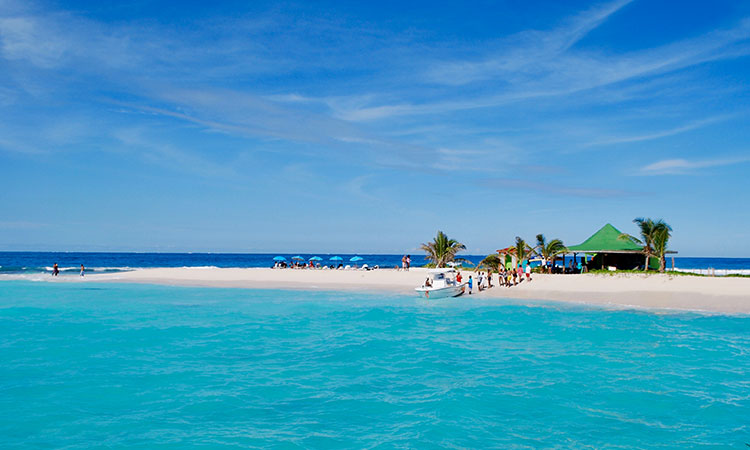 Six Can’t-Miss Beach Bars in the Caribbean - Tradewind Aviation