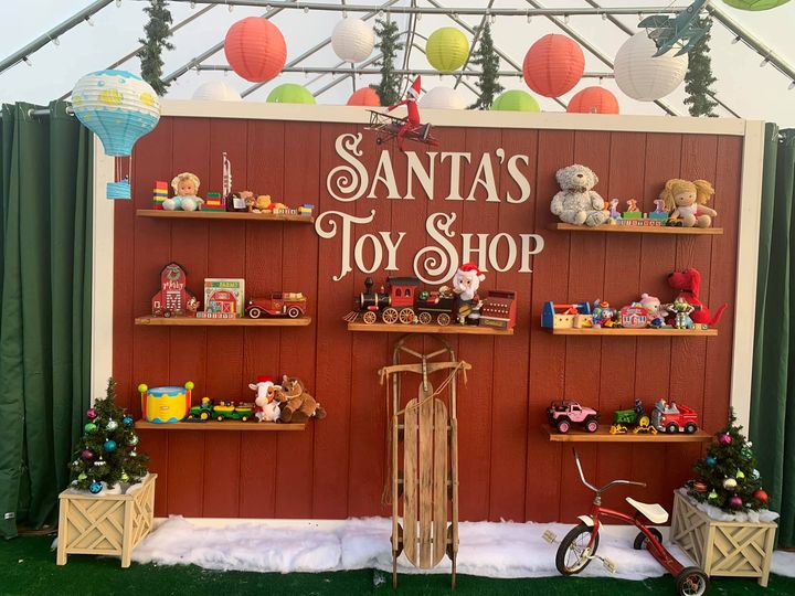 Magical Santa Moments Mini Sessions