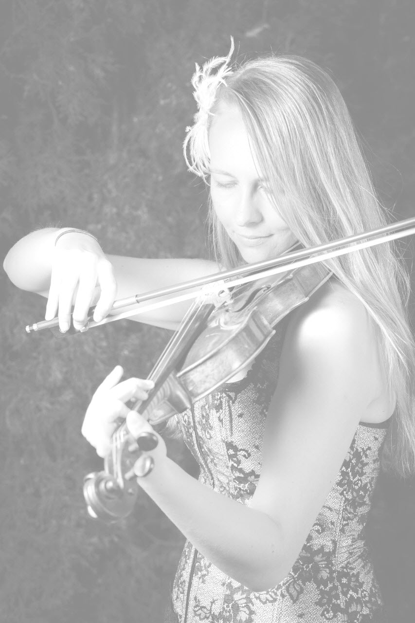 Holly Sternberg -- Irish, Scottish, & Bluegrass Music -- Valentines Day