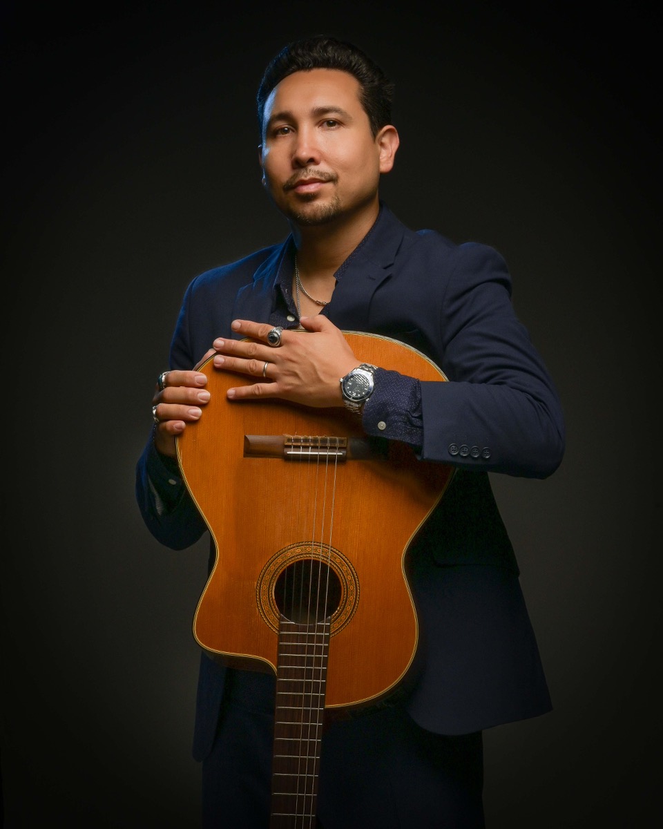 Fogartyville Songwriter Series Hosted by Andres Colin - WSLR+Fogartyville