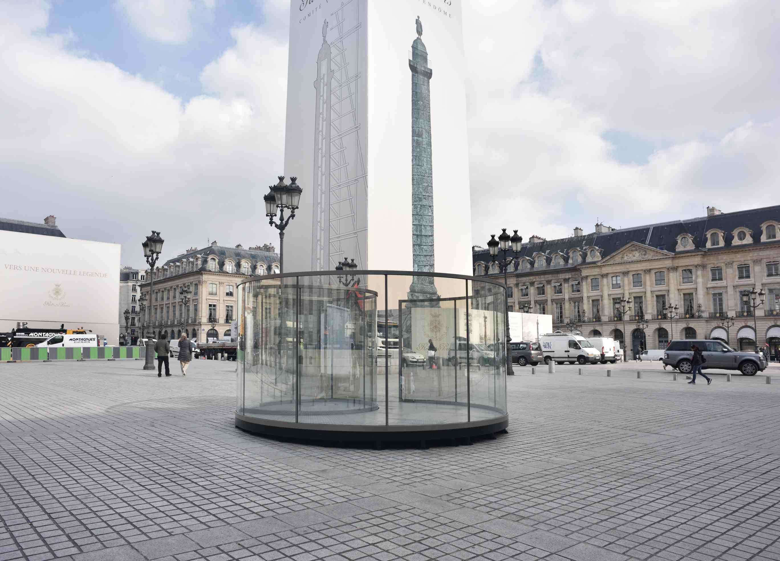 Two new Dan Graham installations in Paris embrace urban flux — Hot ...