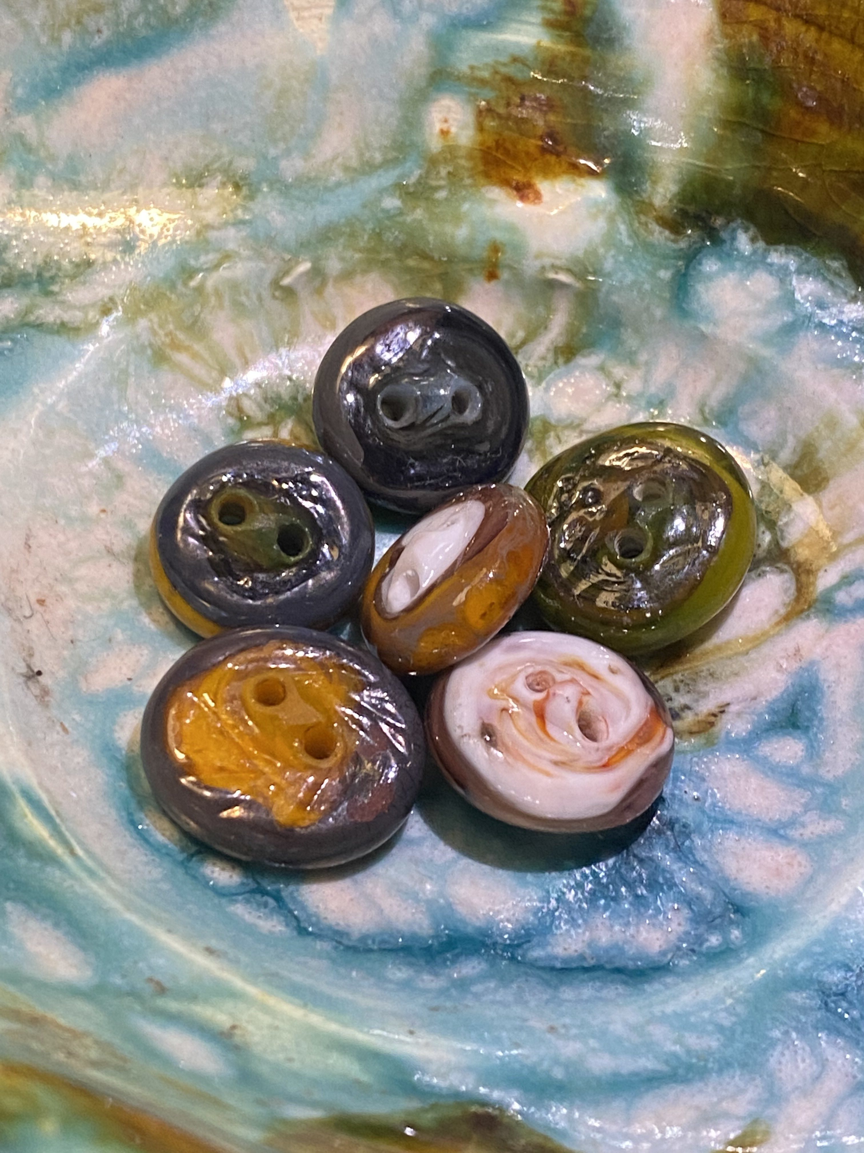 Intro to Beadmaking: Button Beads | UrbanGlass