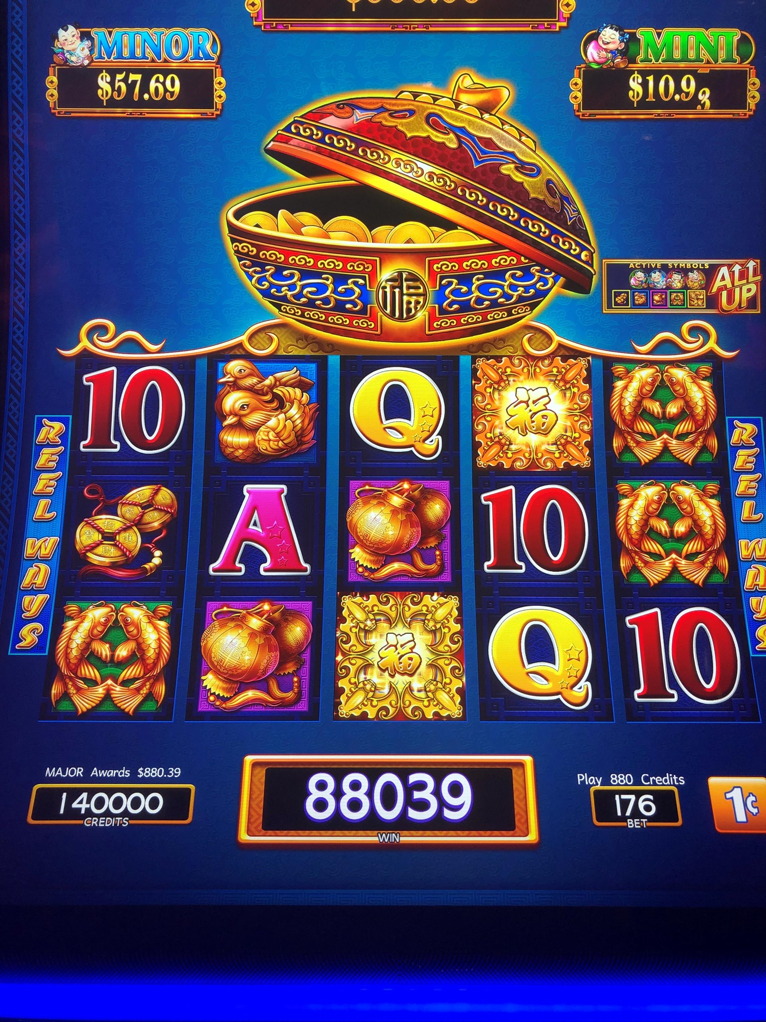 Slot Machines Onboard Liberty of the Seas Casino