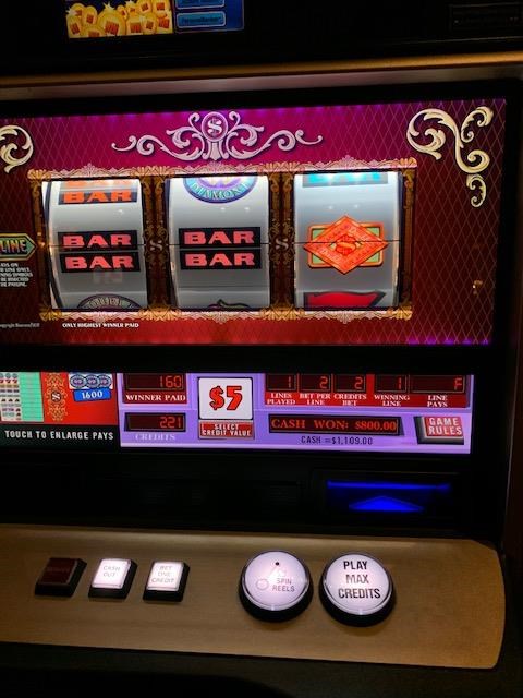 Top Dollar Slot Machine by IGT