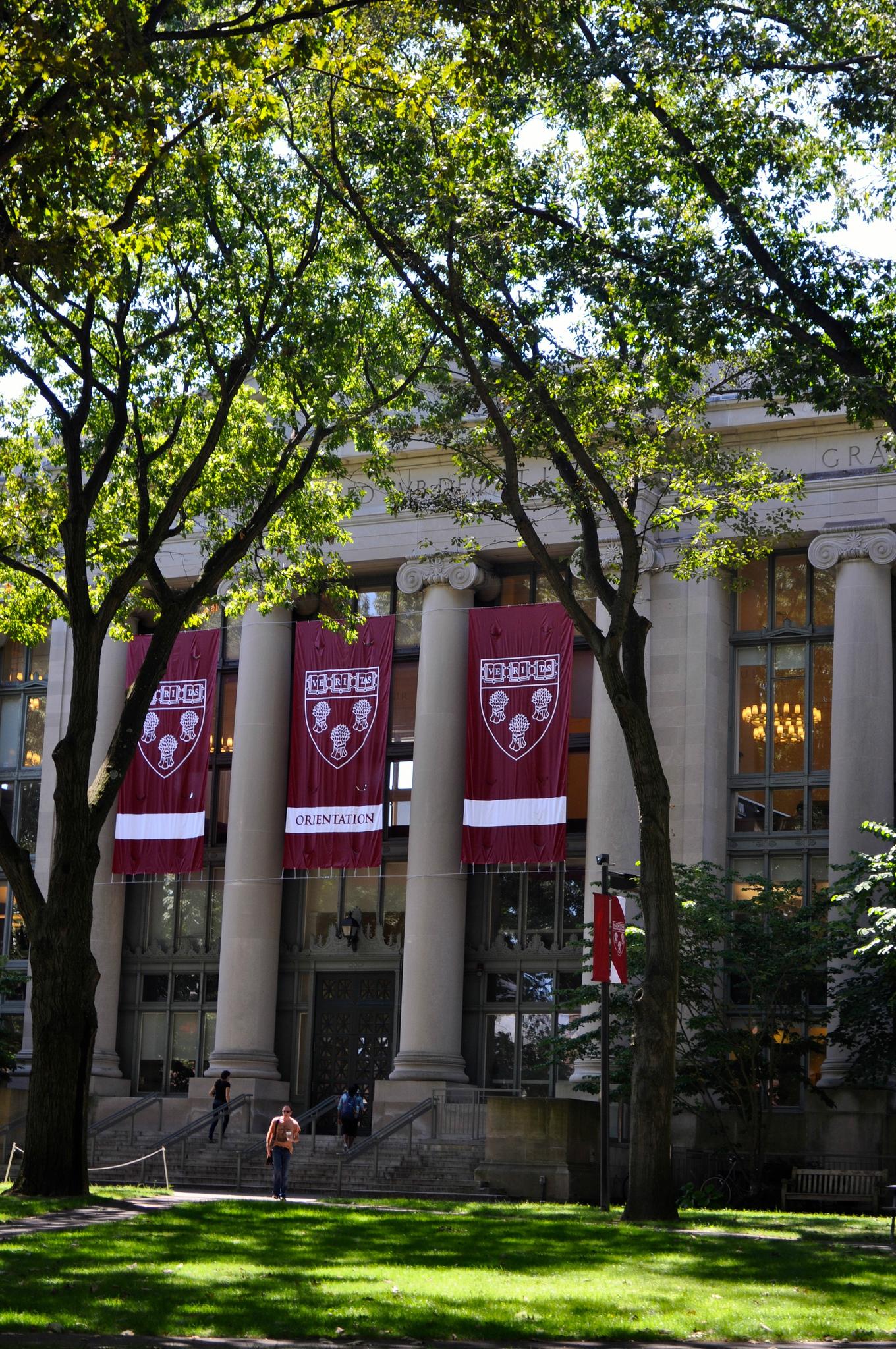 Harvard University vs University of Oxford | Comparatif: universités