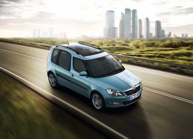 ≫ Skoda Roomster S (2014) vs Skoda Yeti 4 (2014): What is the difference?