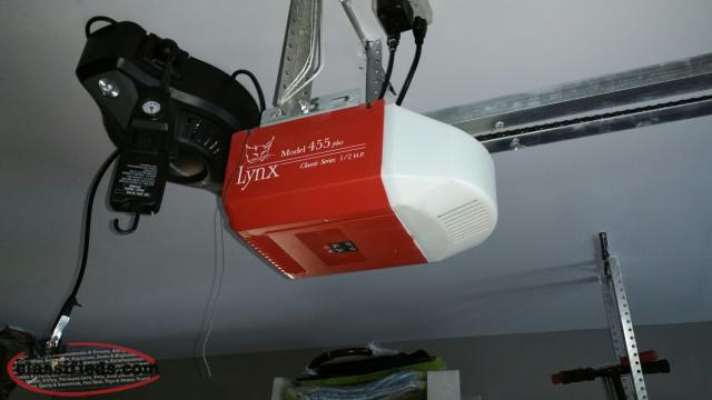 Lynx Garage door opener - Conceptioin Bay South, Newfoundland