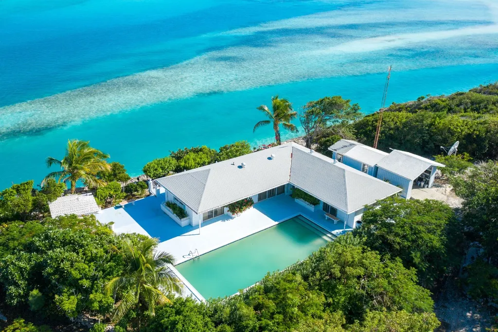Bahamas Private Island Hummingbird Cay Lists for $35M