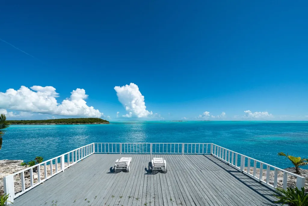 Bahamas Private Island Hummingbird Cay Lists for $35M