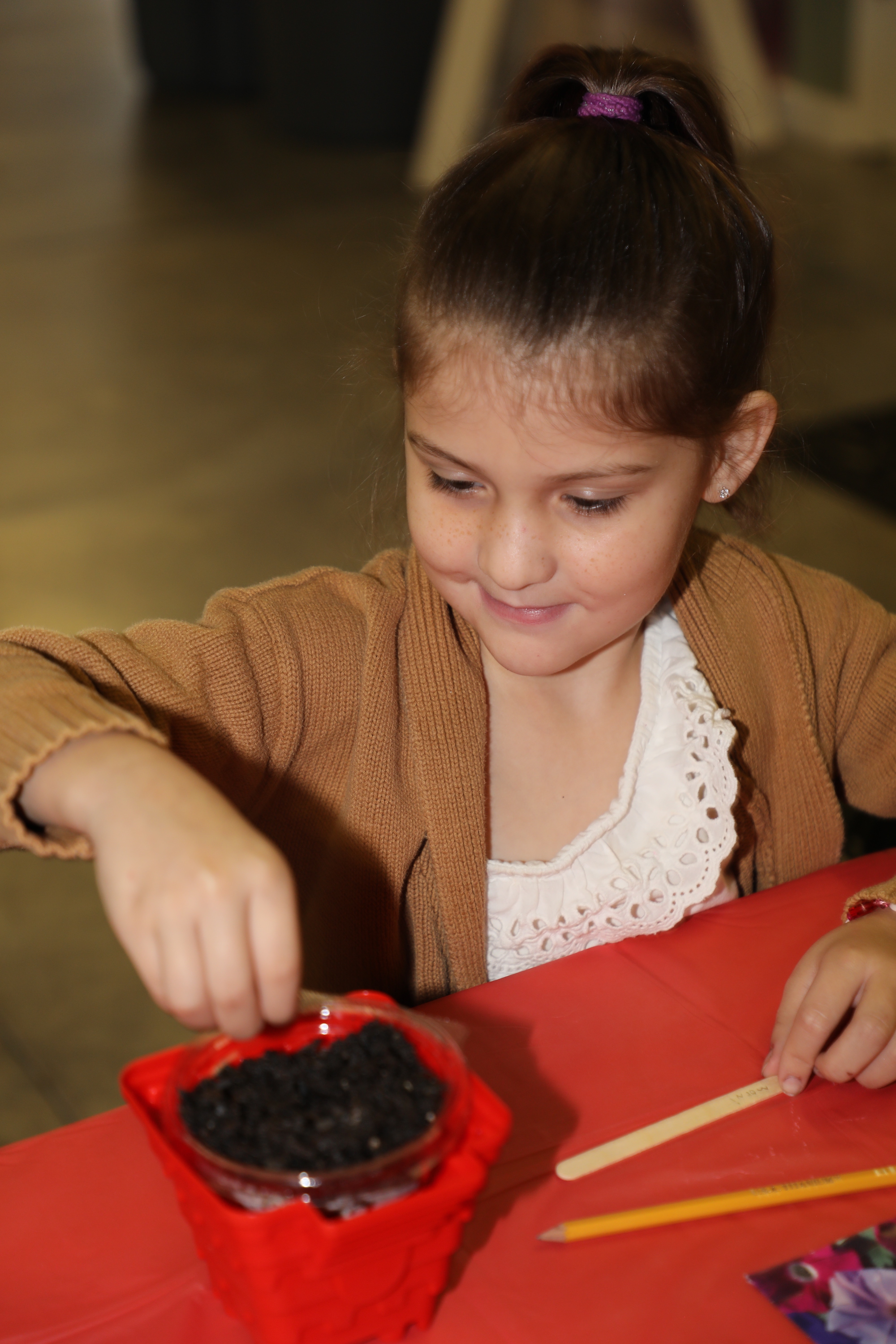 ‘Bucket Brigade’ Fights Hunger