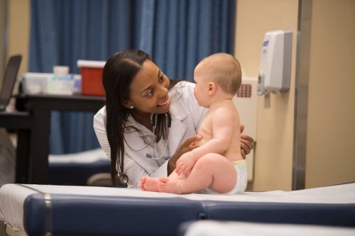 What does an MSN-FNP program involve?
