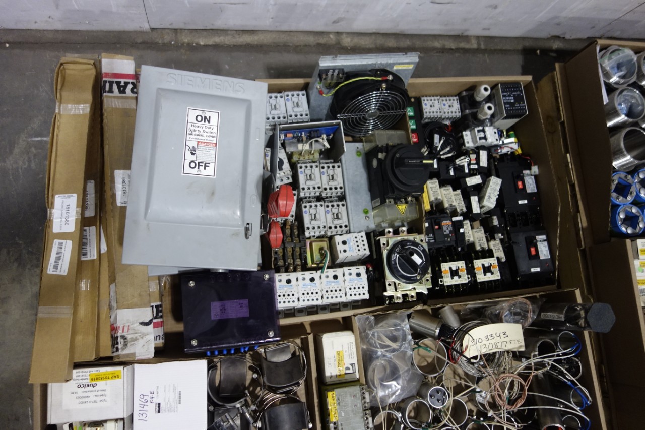 SKU 1073114 - 4 PALLETS OF ASSORTED ELECTRICAL COMPONENTS