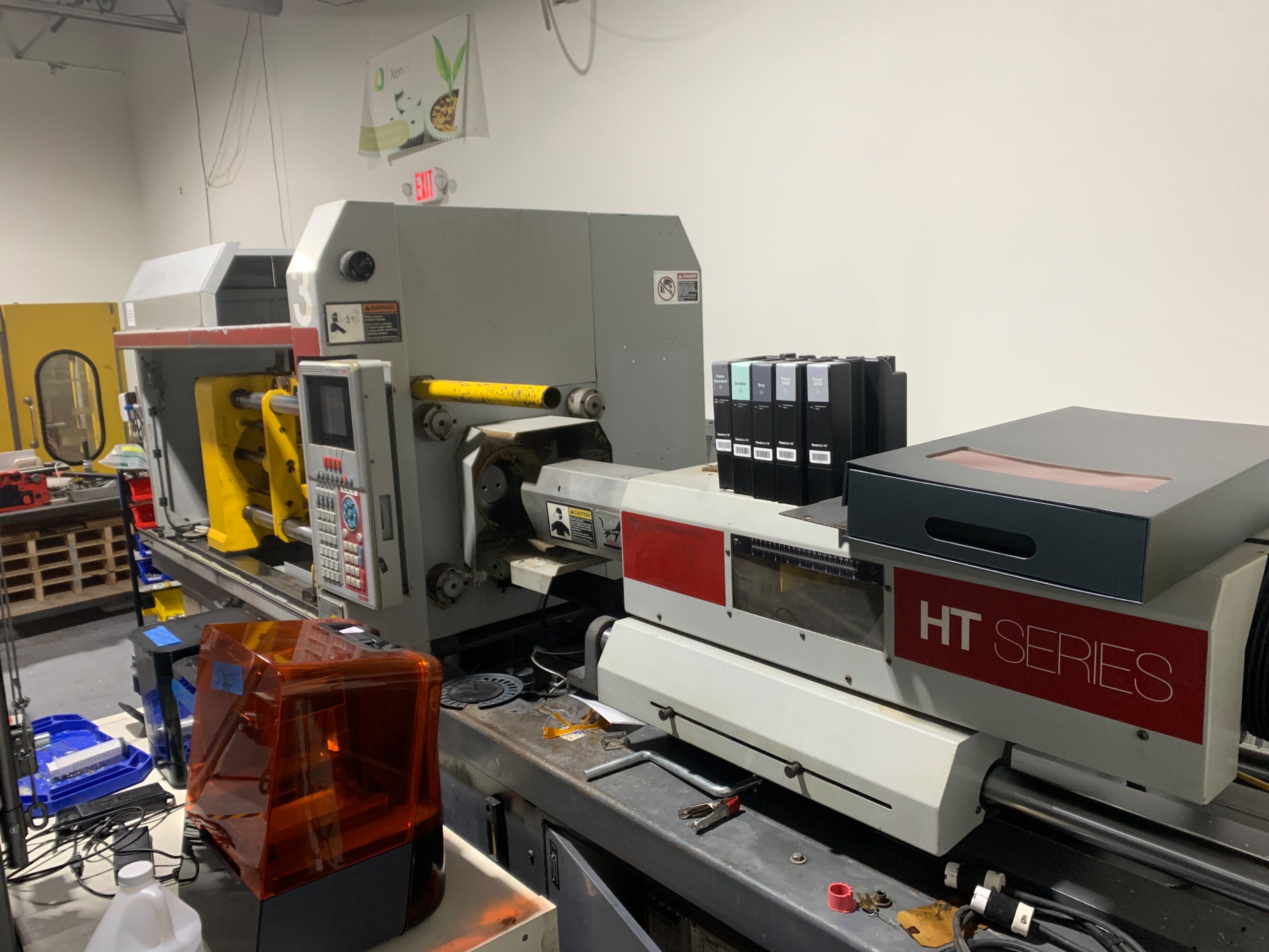 VAN DORN PATHFINDER 1000 INJECTION MOLDING MACHINE