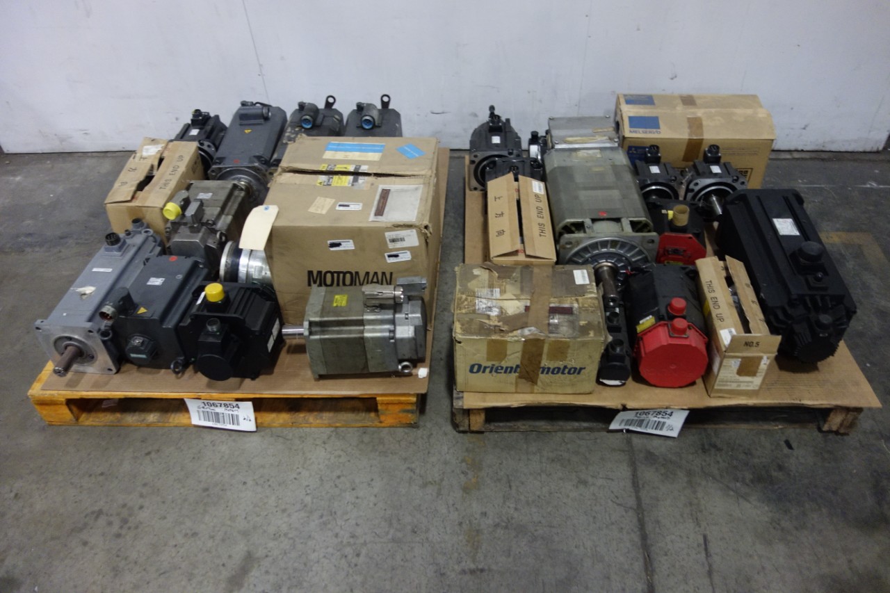 SKU 1067854 - 2 PALLETS OF ASSORTED SERVO MOTORS