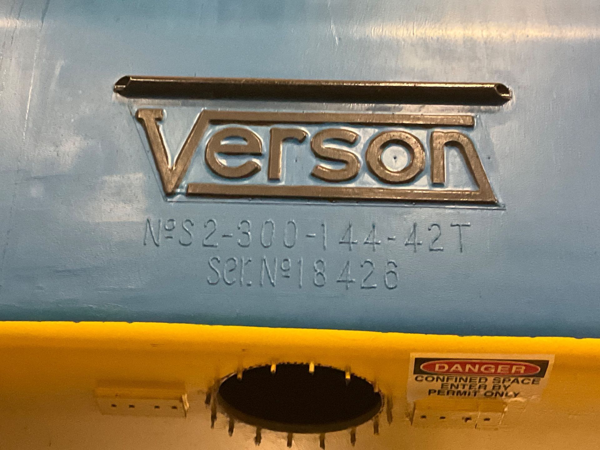 1965 VERSON S2-300-144 300 TON MECHANICAL PRESS