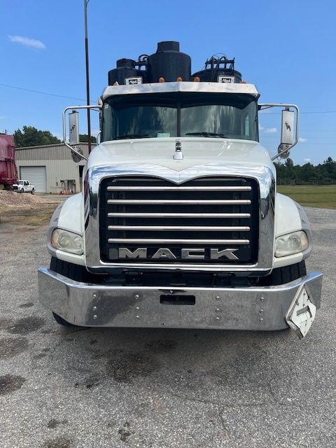 2012 MACK GU813 AIR MOVER TRUCK For Sale | Aucto