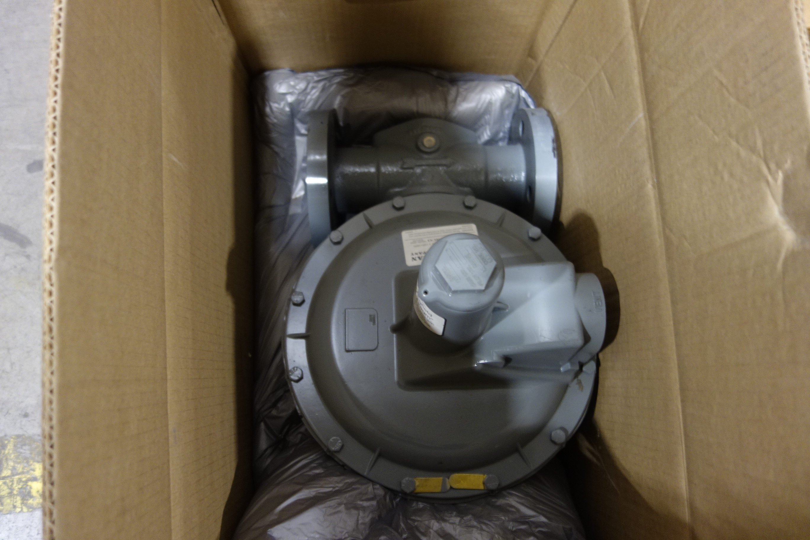 PALLET OF ELSTER PRESSURE REDUCING REGULATOR VALVE