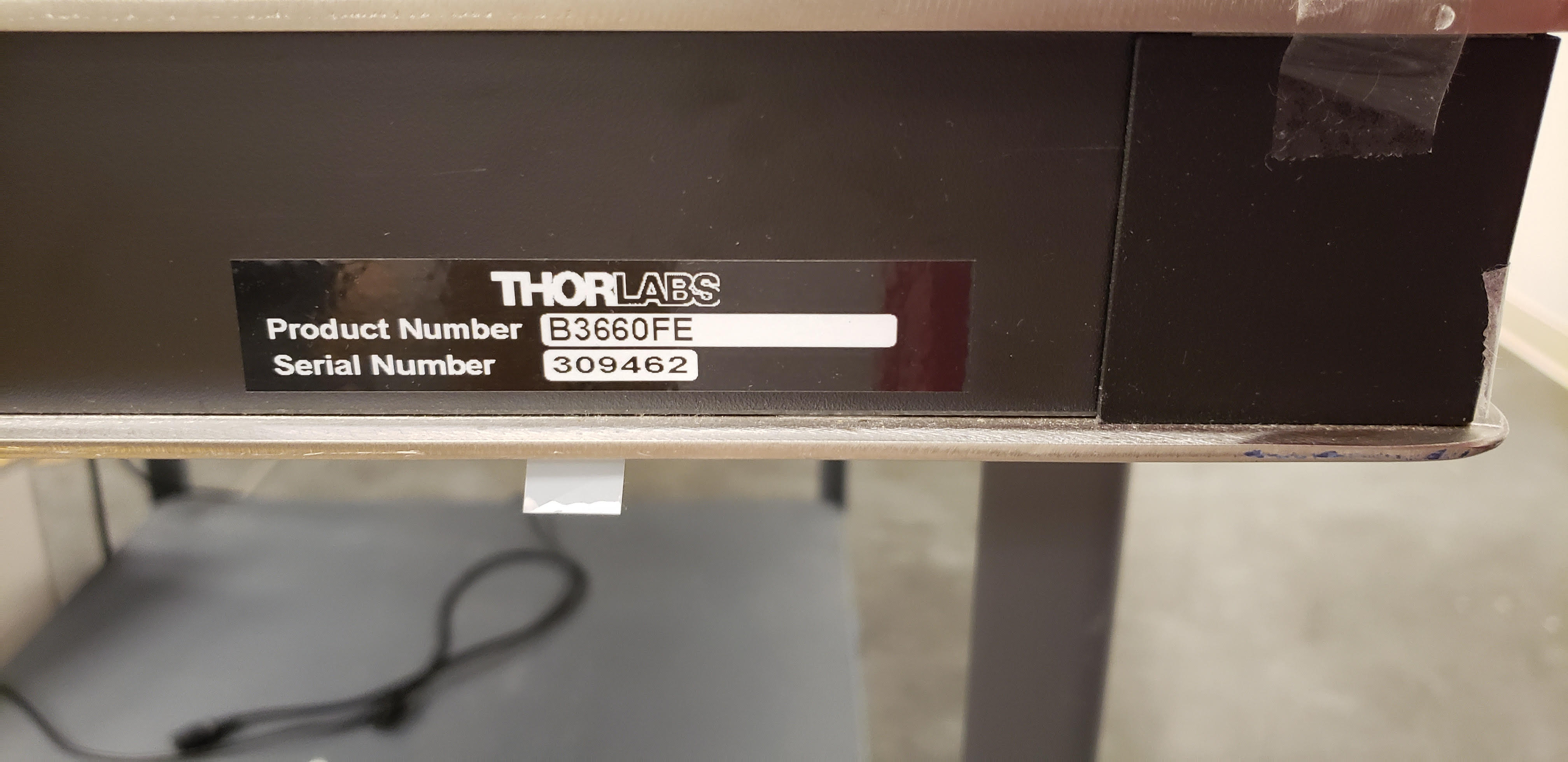 THORLABS OPTICS TABLE 60" X 36"