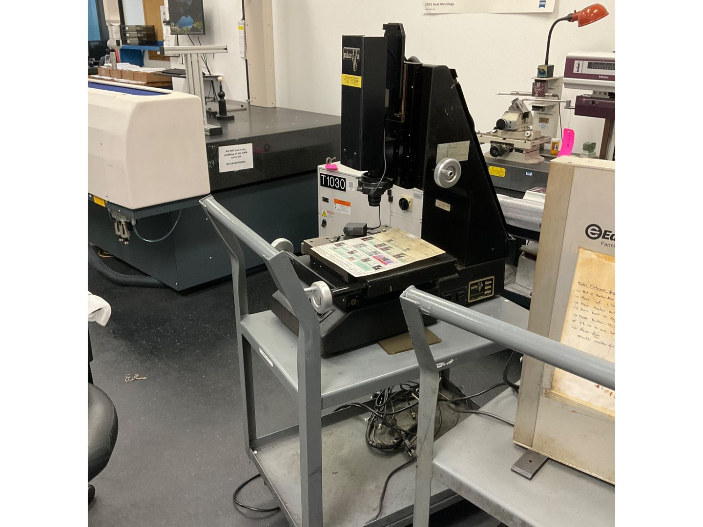 1999 MICROVU M301 MICROSCOPE