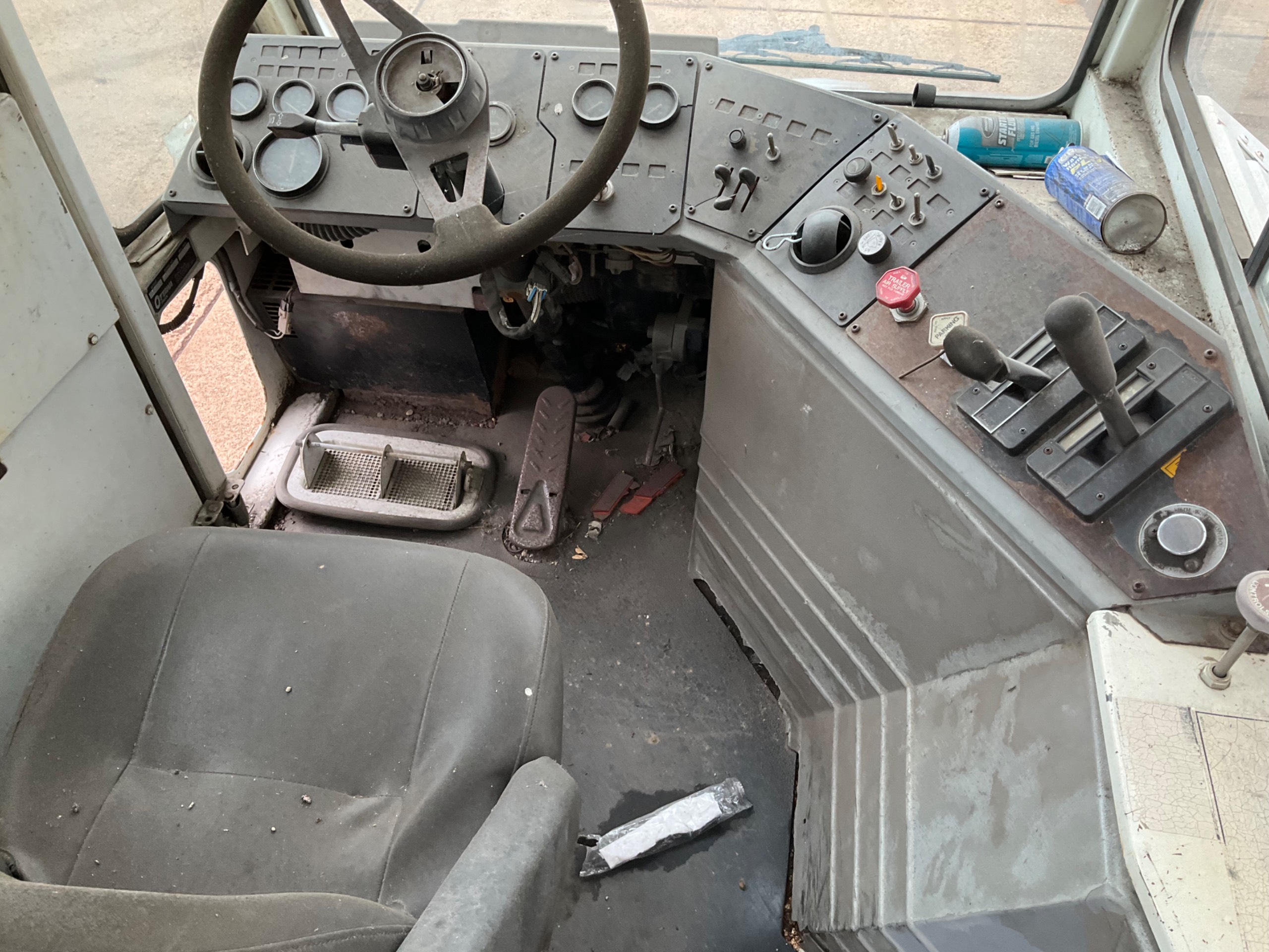 1998 OTTAWA COMMANDO 30 YARD SPOTTER TRUCK