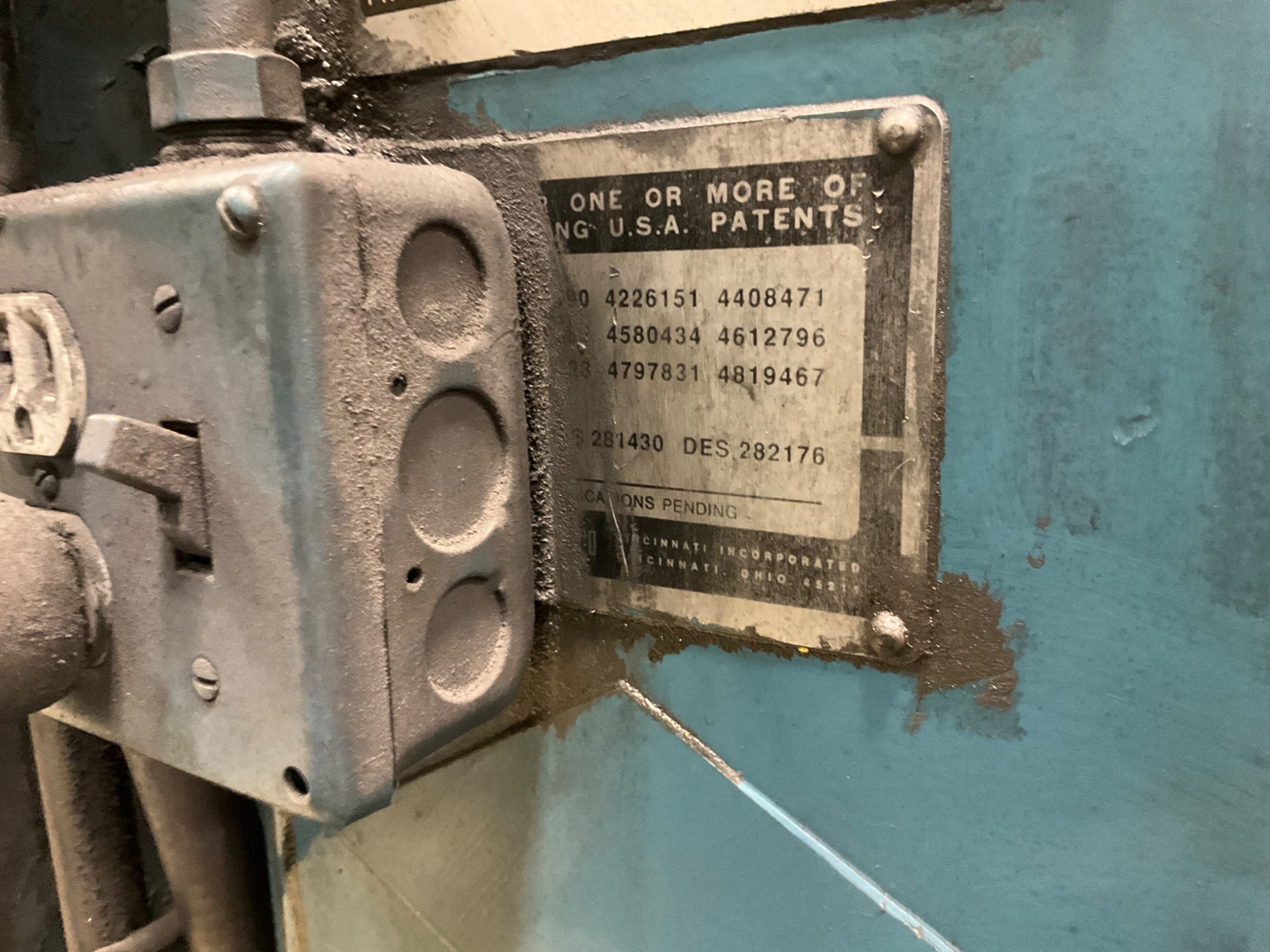 CINCINNATI 220-DCII-6 220 TON COMPACTING PRESS For Sale | Aucto