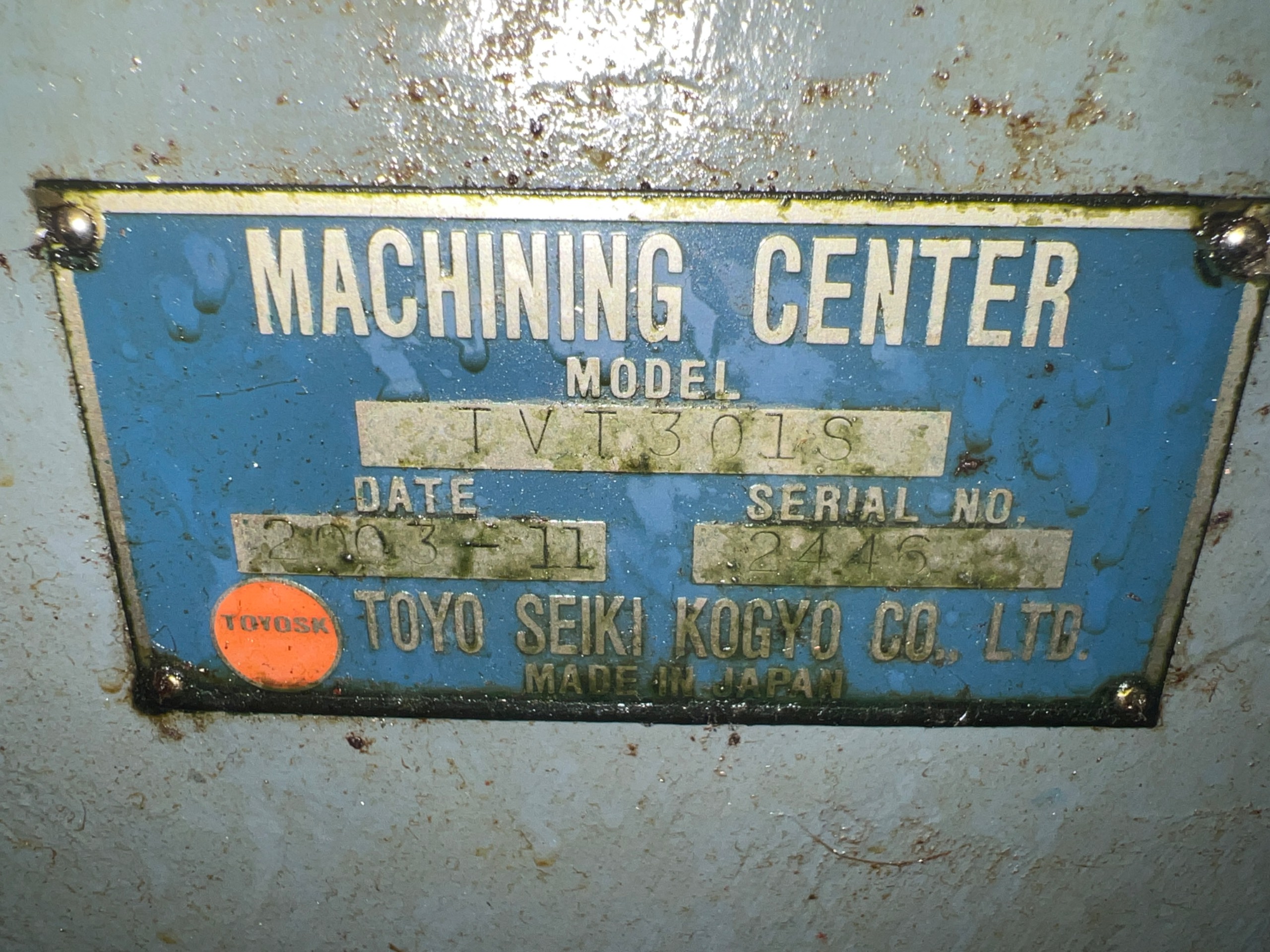 2003 TOYOSK TVT301S VERTICAL MACHINING CENTER