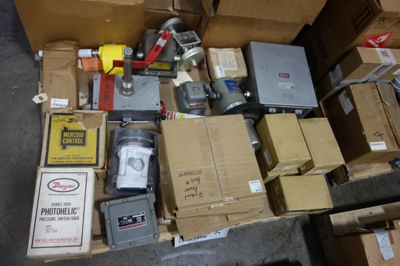 SKU 1070448 - 4 PALLETS OF ASSORTED SWITCHES