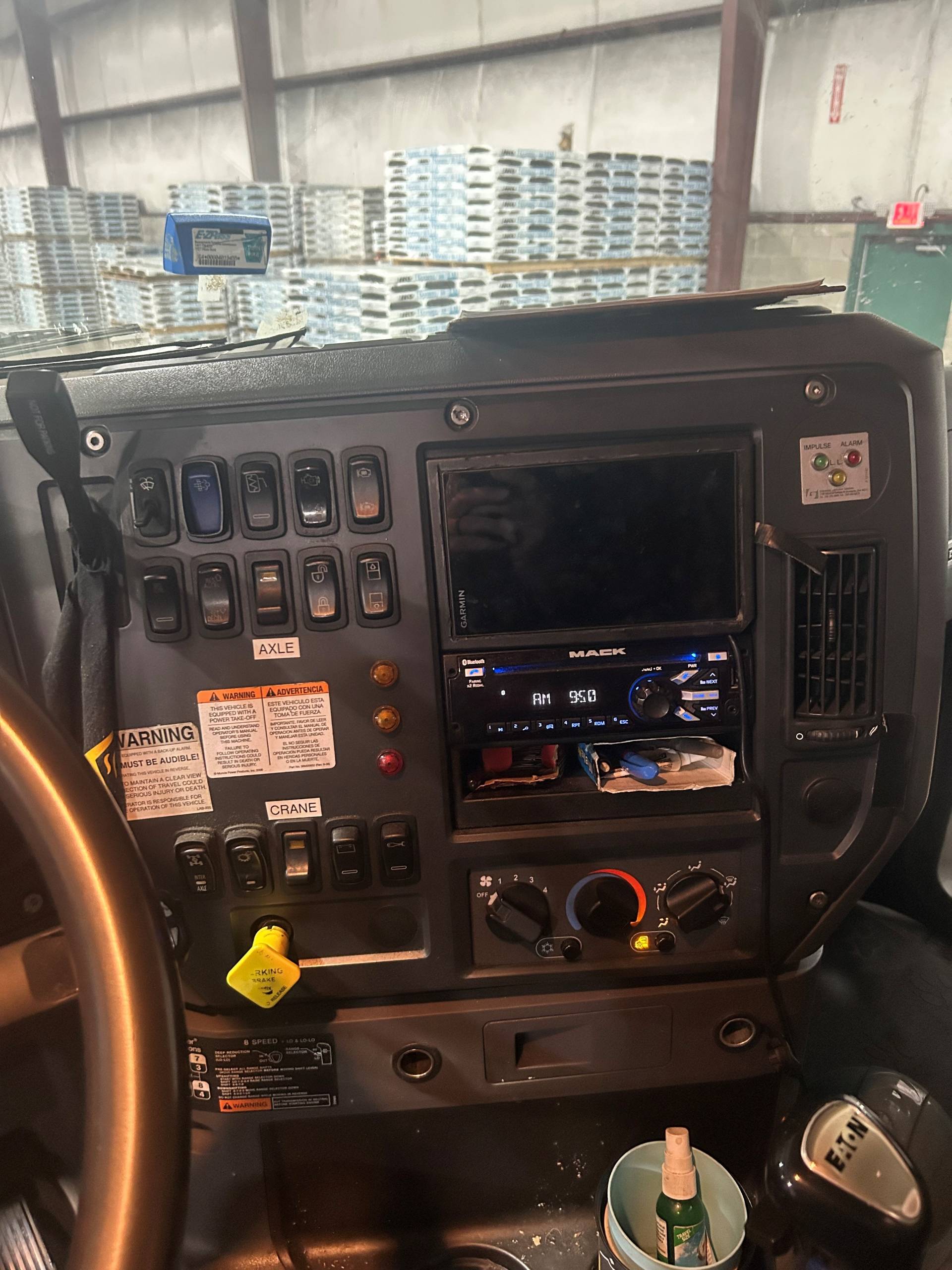 2015 MACK GU BOOM TRUCK For Sale | Aucto