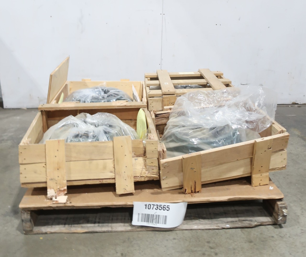 SKU 1073565 - LOT OF 4 NTN SFCW2228-500N1 MOUNTED BEARINGS