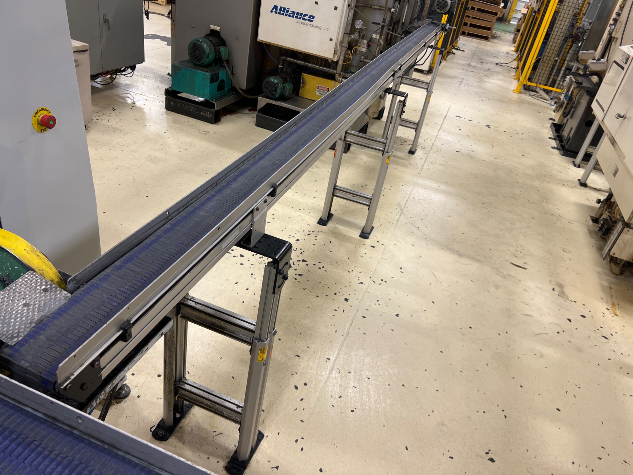DORNER 2200 SERIES ADJUSTABLE POWER BELT CONVEYOR