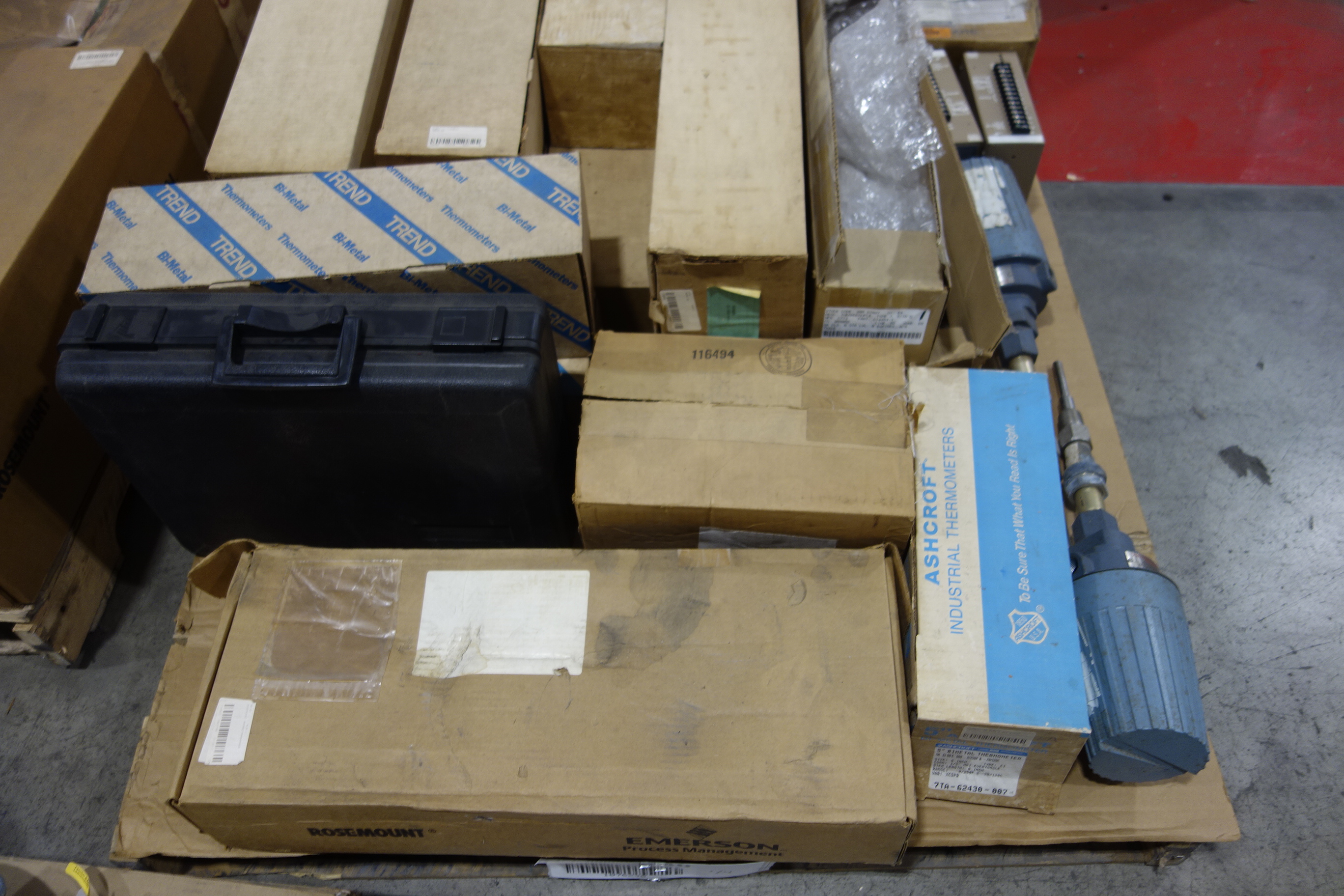 5 PALLETS OF ASSORTED TEMPERATURE SENSORS