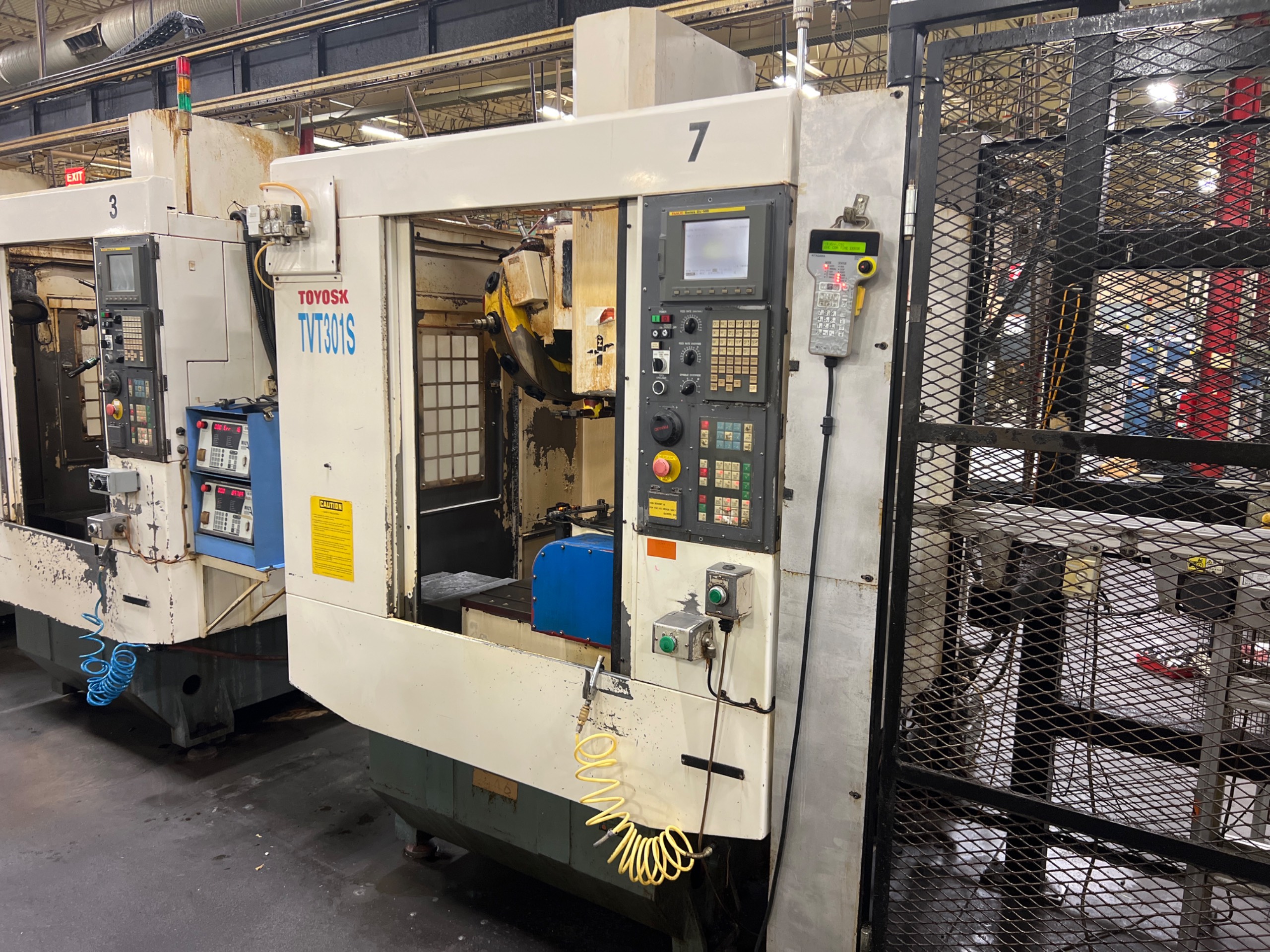 2003 TOYOSK TVT301S VERTICAL MACHINING CENTER
