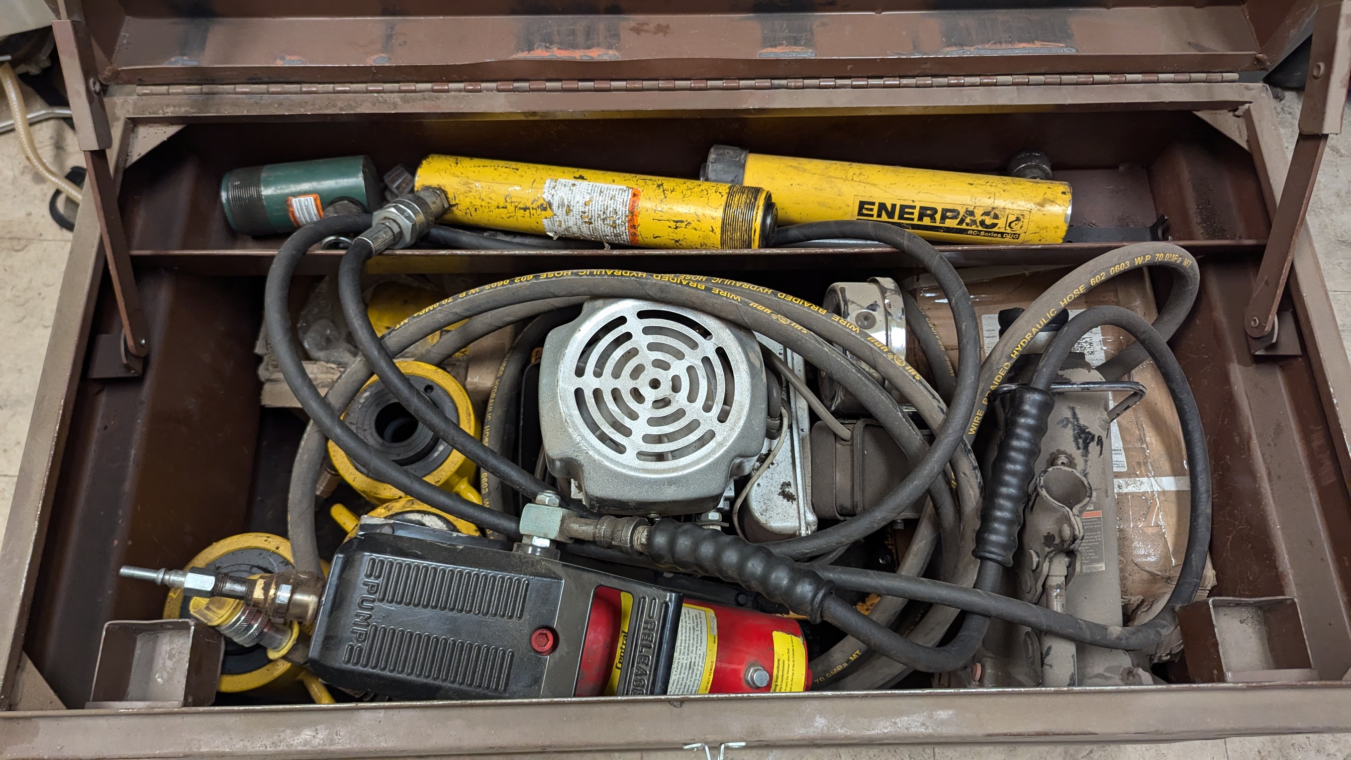 RAM BOX 203617 JOBSITE TOOL BOX WITH ENERPAC EQUIPMENT