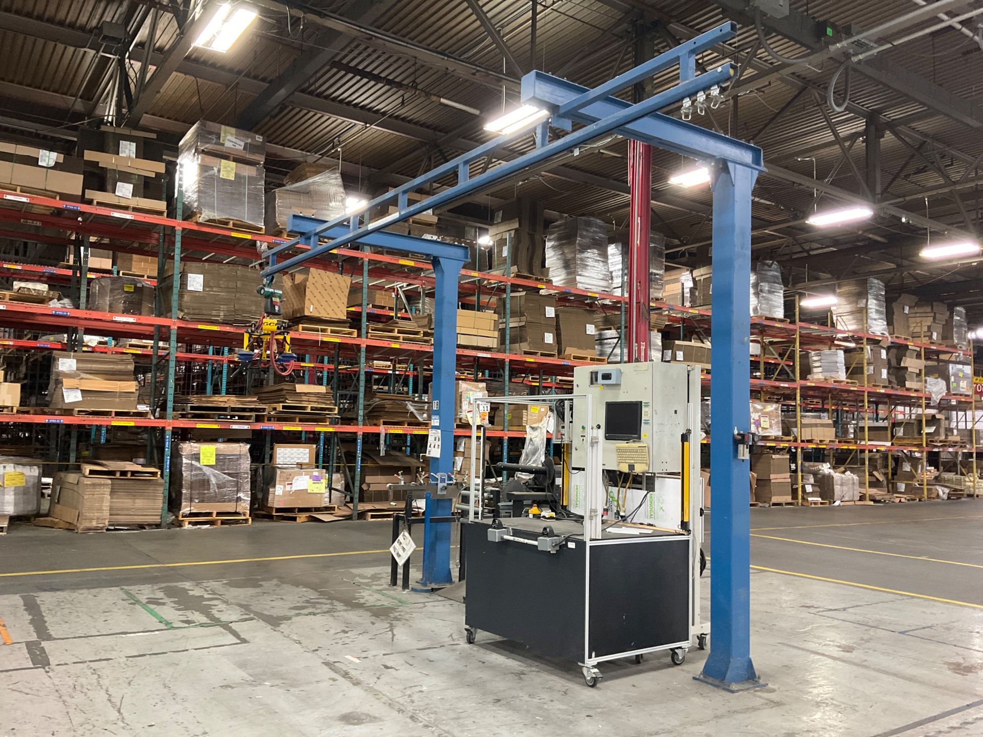 PNEUMATIC OVERHEAD CRANE SYSTEM