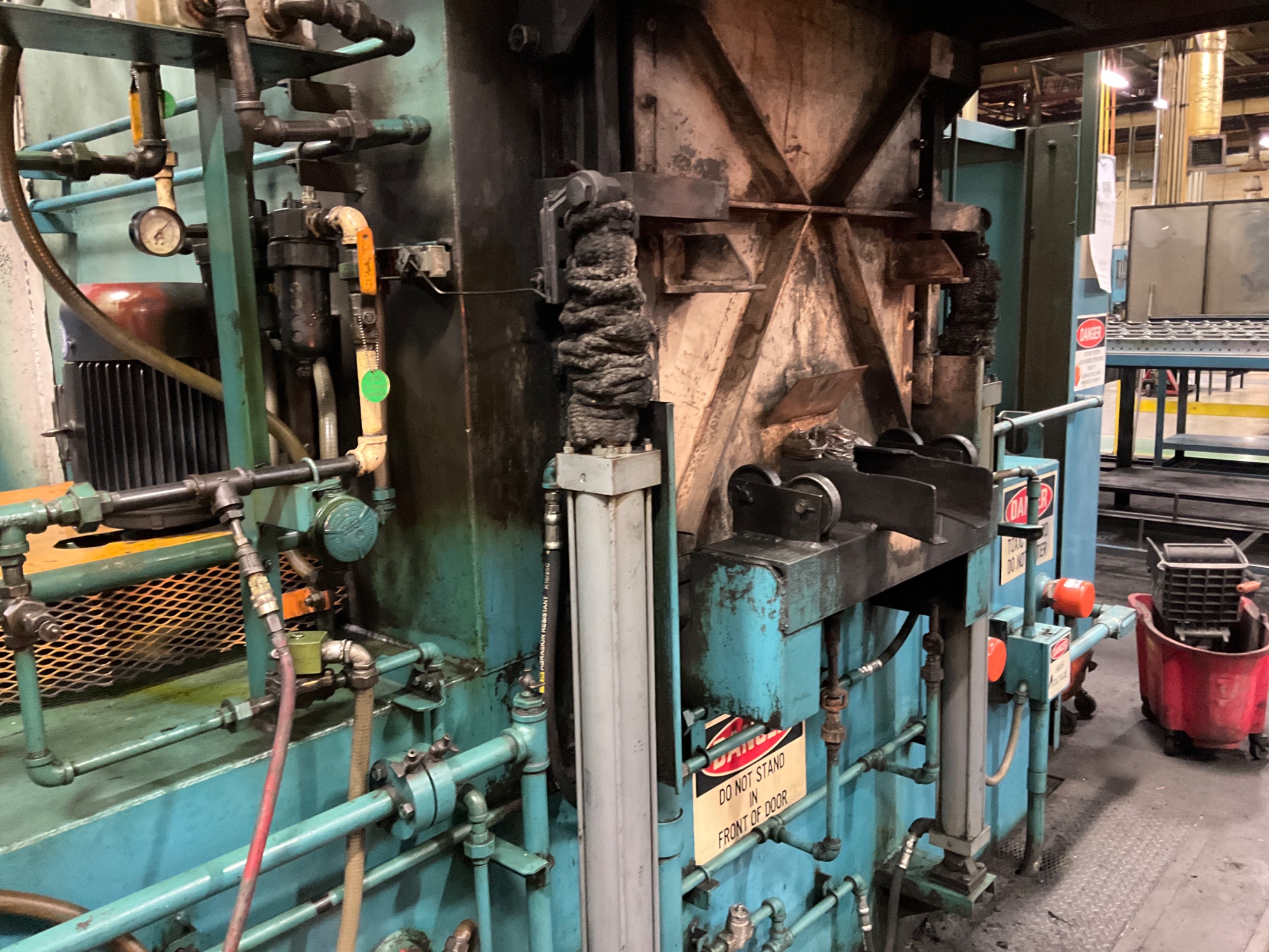 SURFACE COMBUSTION SUPER ALLCASE CARBURIZING FURNACE