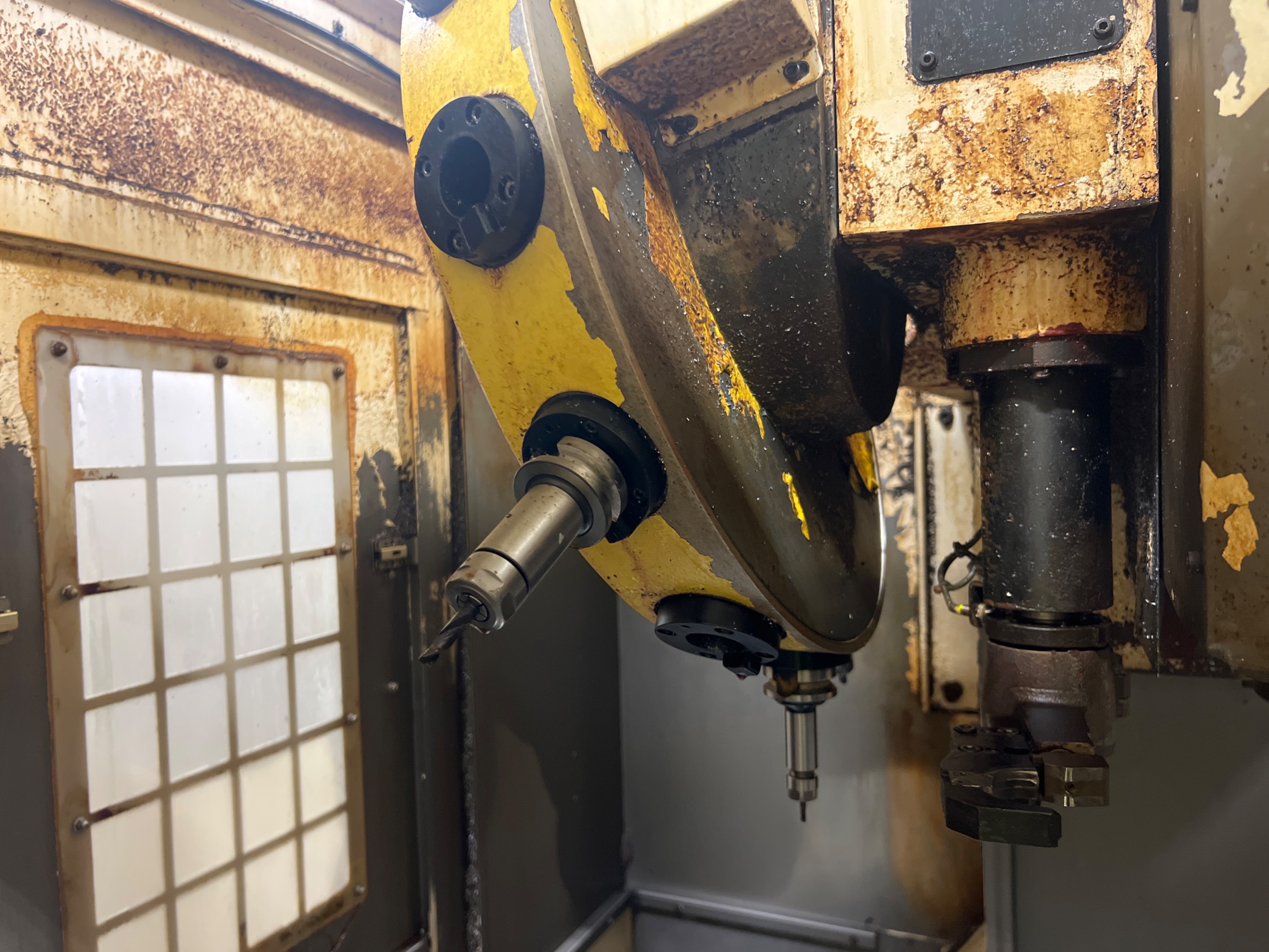 2004 TOYOSK TVT301S VERTICAL MACHINING CENTER For Sale | Aucto