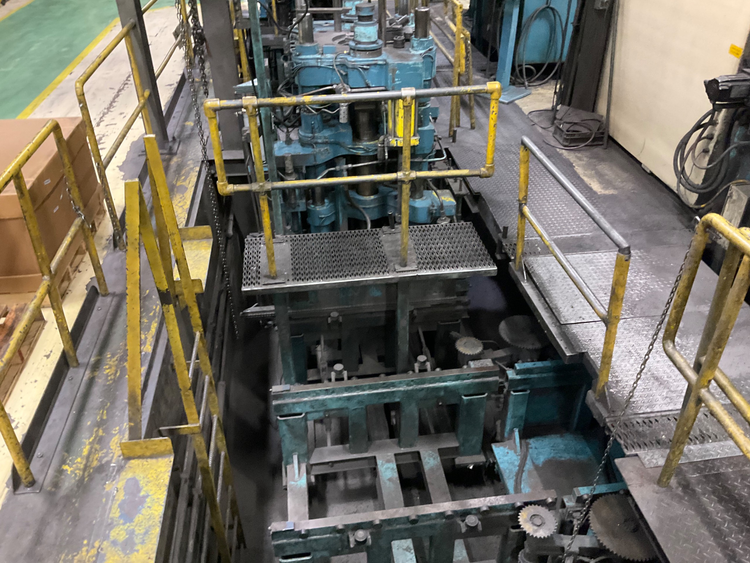 CINCINNATI 220-DCII-6 220 TON COMPACTING PRESS For Sale | Aucto
