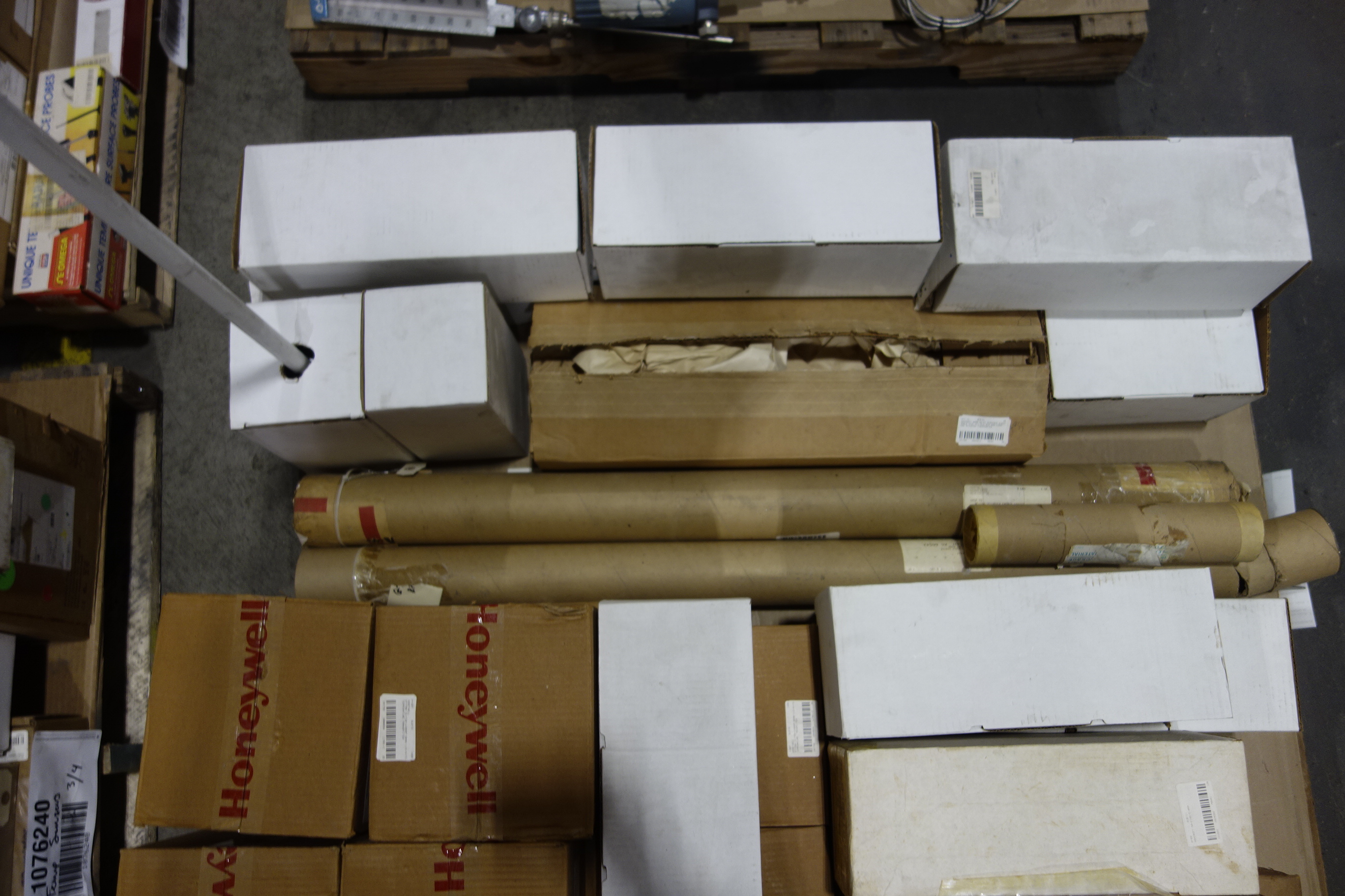 5 PALLETS OF ASSORTED TEMPERATURE SENSORS