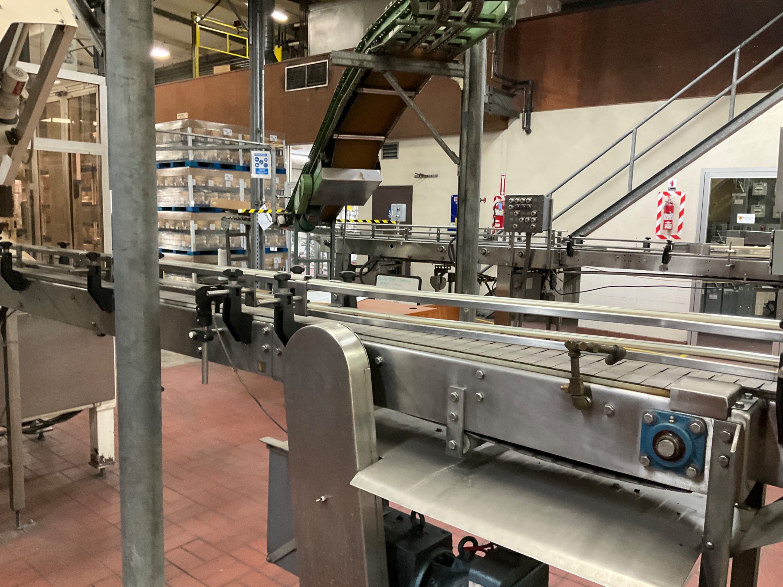 COMPLETE BOTTLING LINE B - 750ML WINE BOTTLES