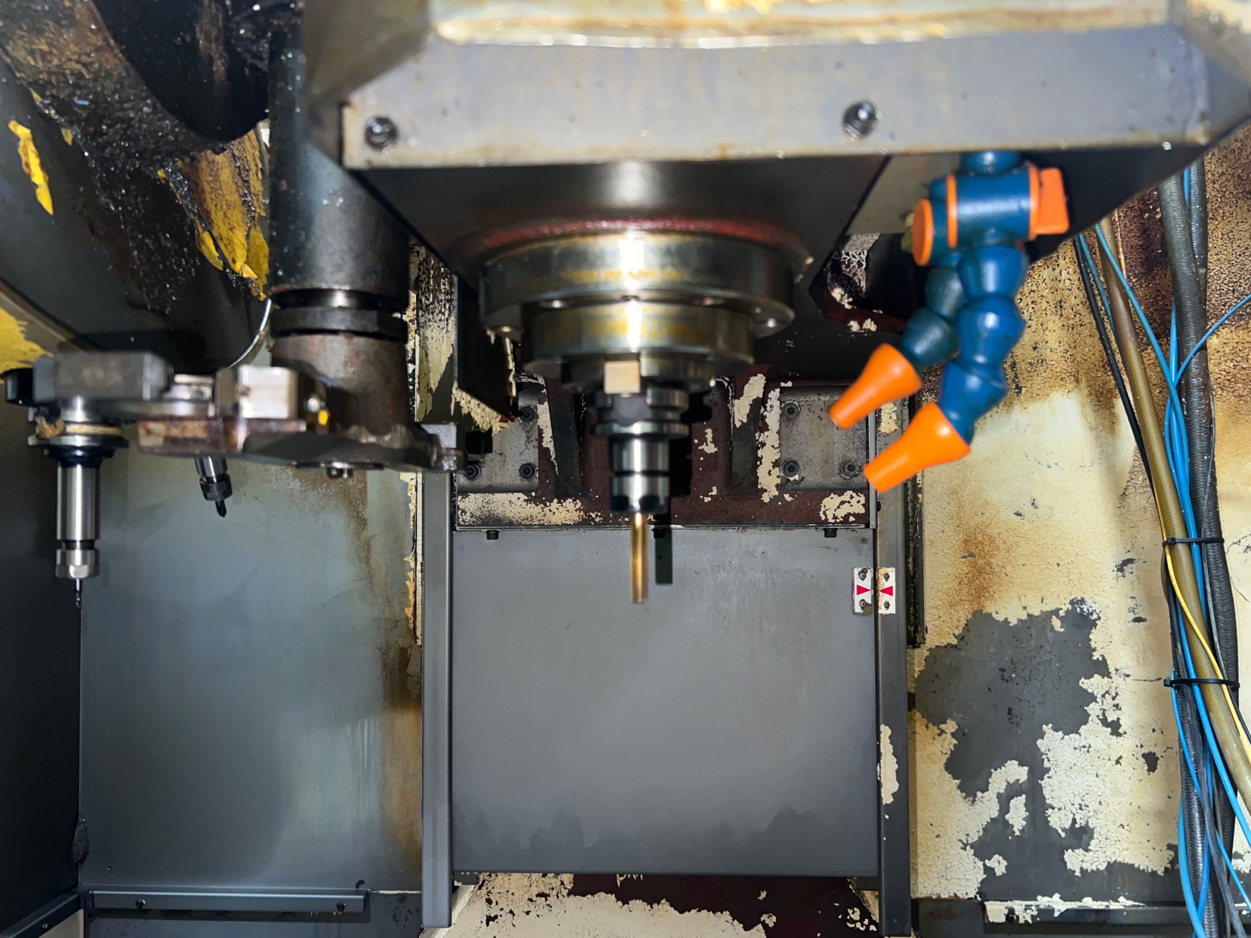 2004 TOYOSK TVT301S VERTICAL MACHINING CENTER For Sale | Aucto