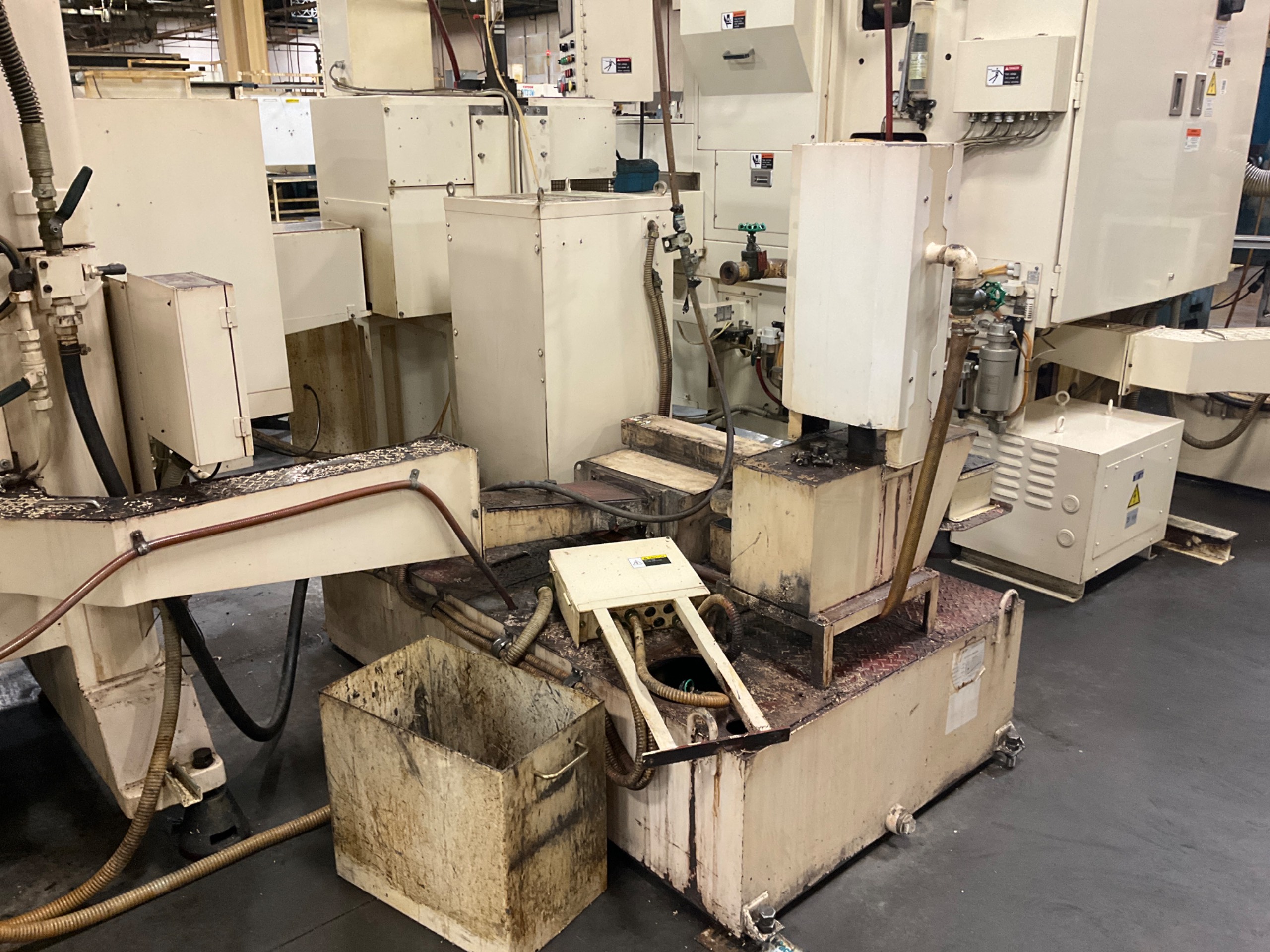 2004 KOYO R431 GRINDING MACHINE