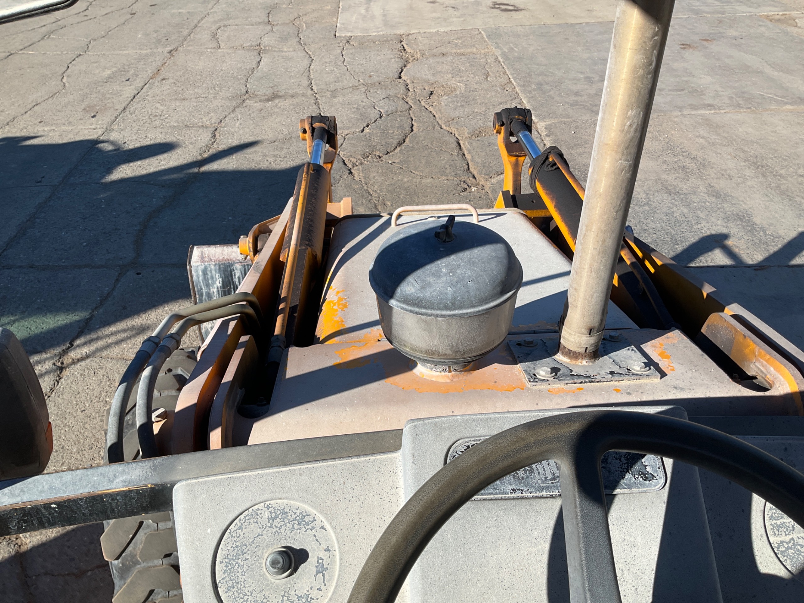 JCB 210SL WHEEL LOADER
