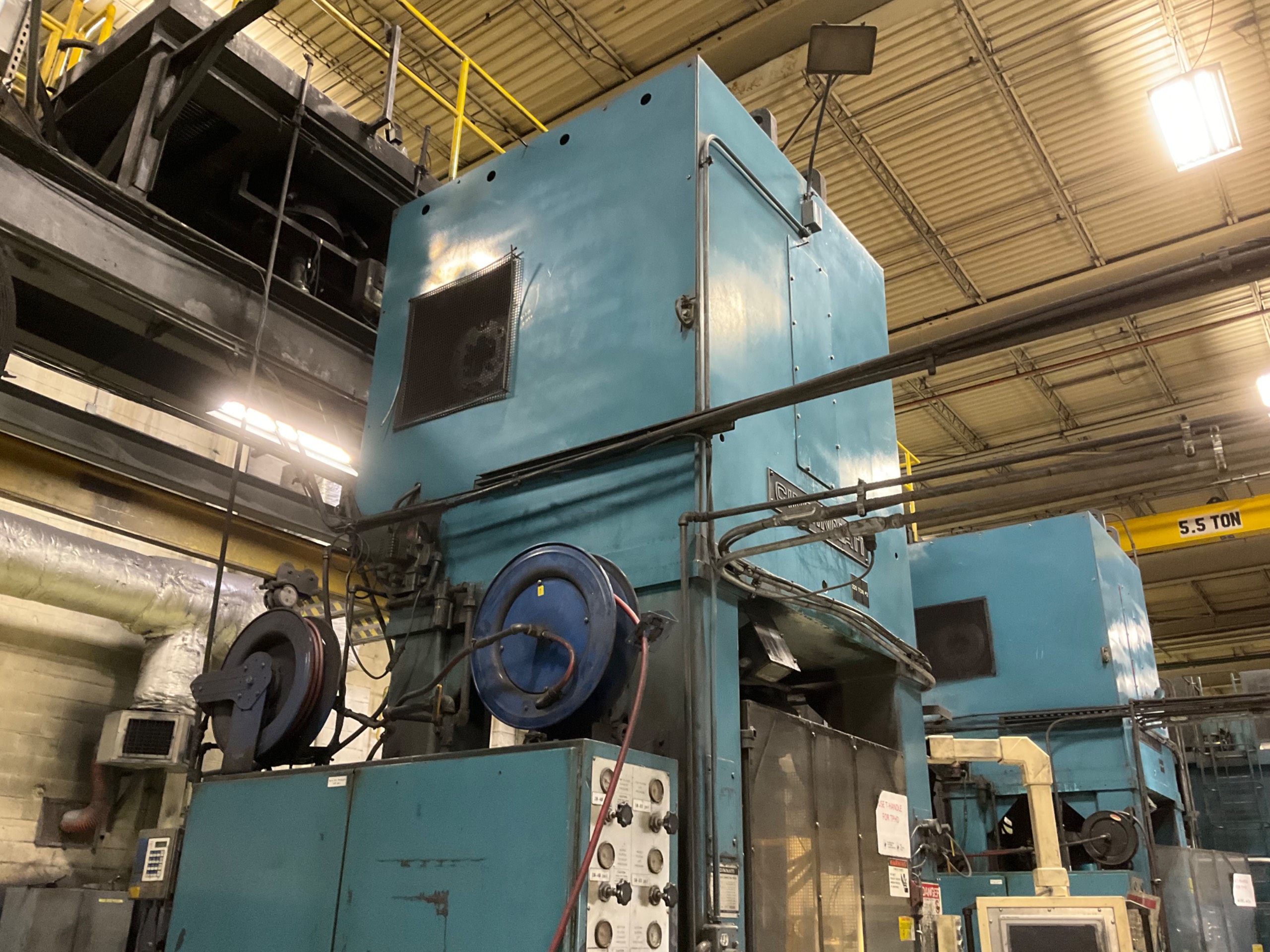 CINCINNATI 220-DCII-6 220 TON COMPACTING PRESS For Sale | Aucto