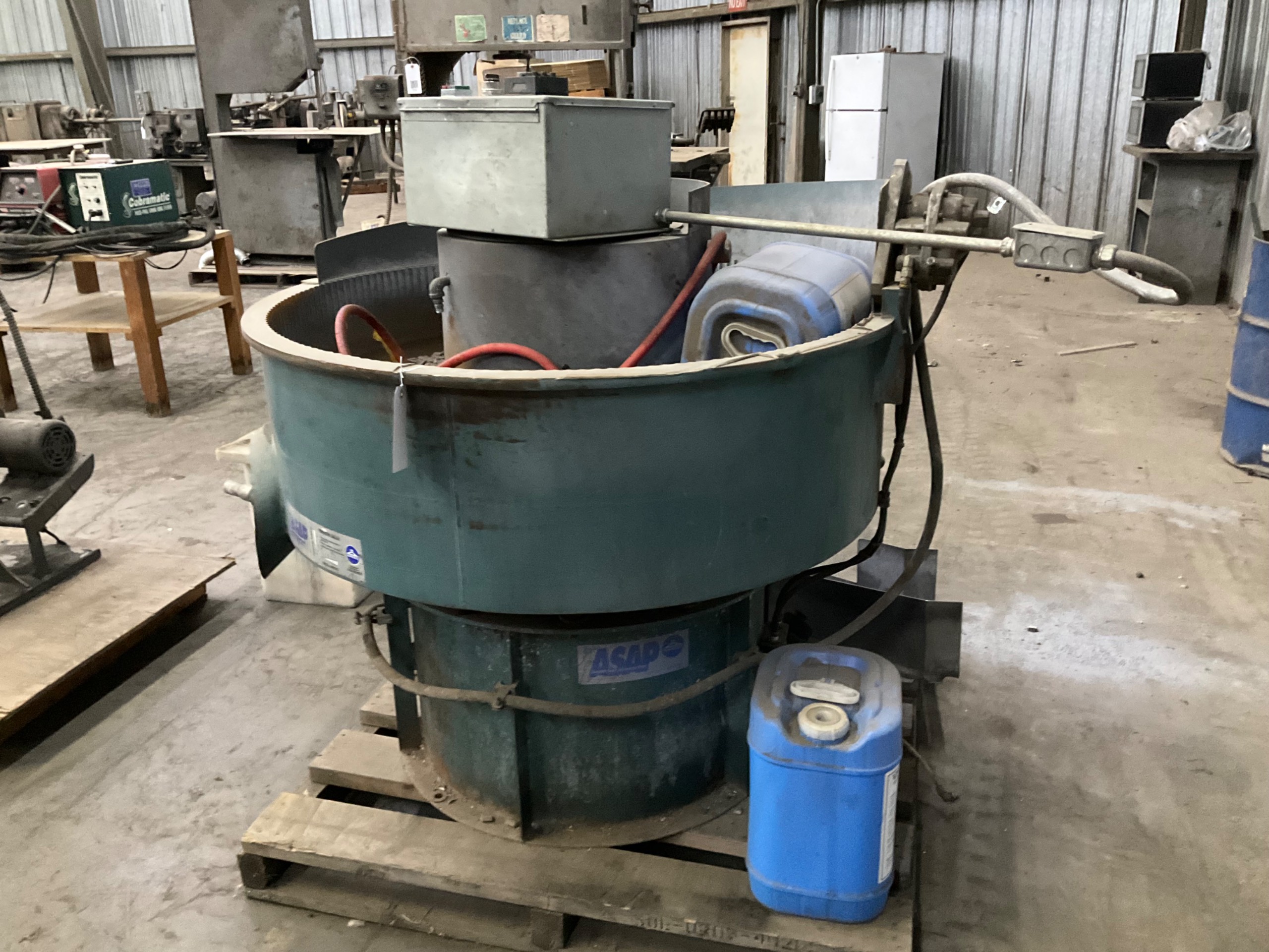 SWECO FMD7LR/2 VIBRATORY FINISHING MACHINE
