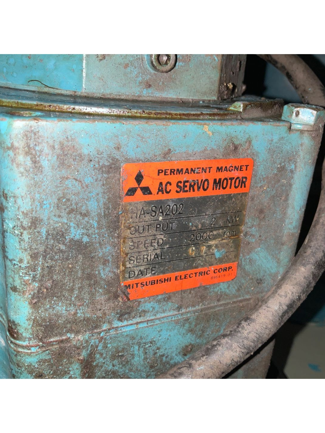 NISSEI V-5P M-901 GRINDING MACHINE