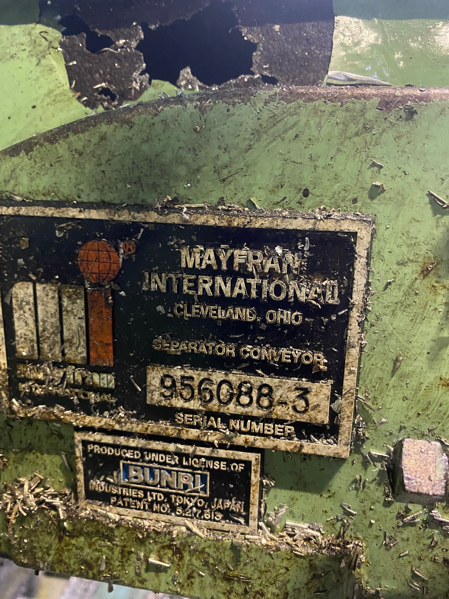 Mazak - Mayfran VTC-16A Vertical Machining Center