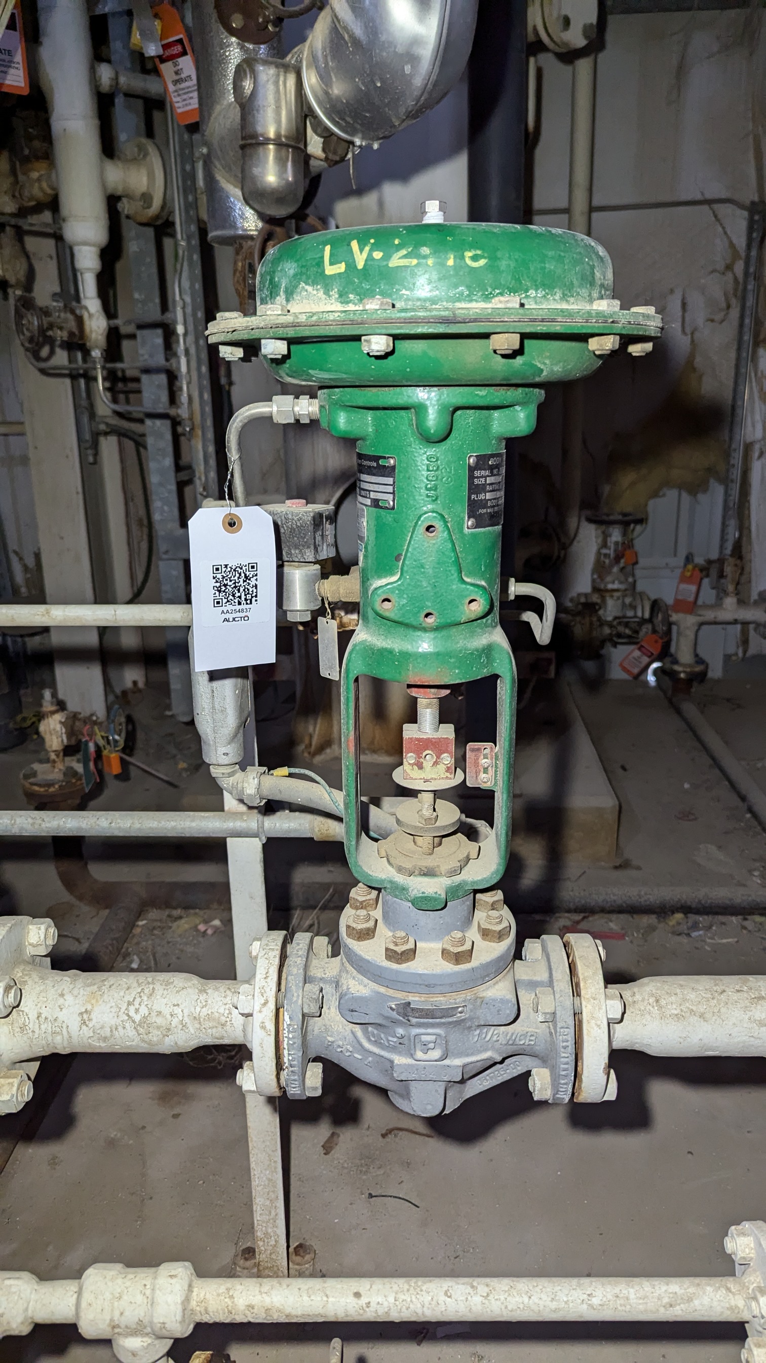 FISHER ET CONTROL VALVE & 667 ACTUATOR ASSEMBLY For Sale | Aucto