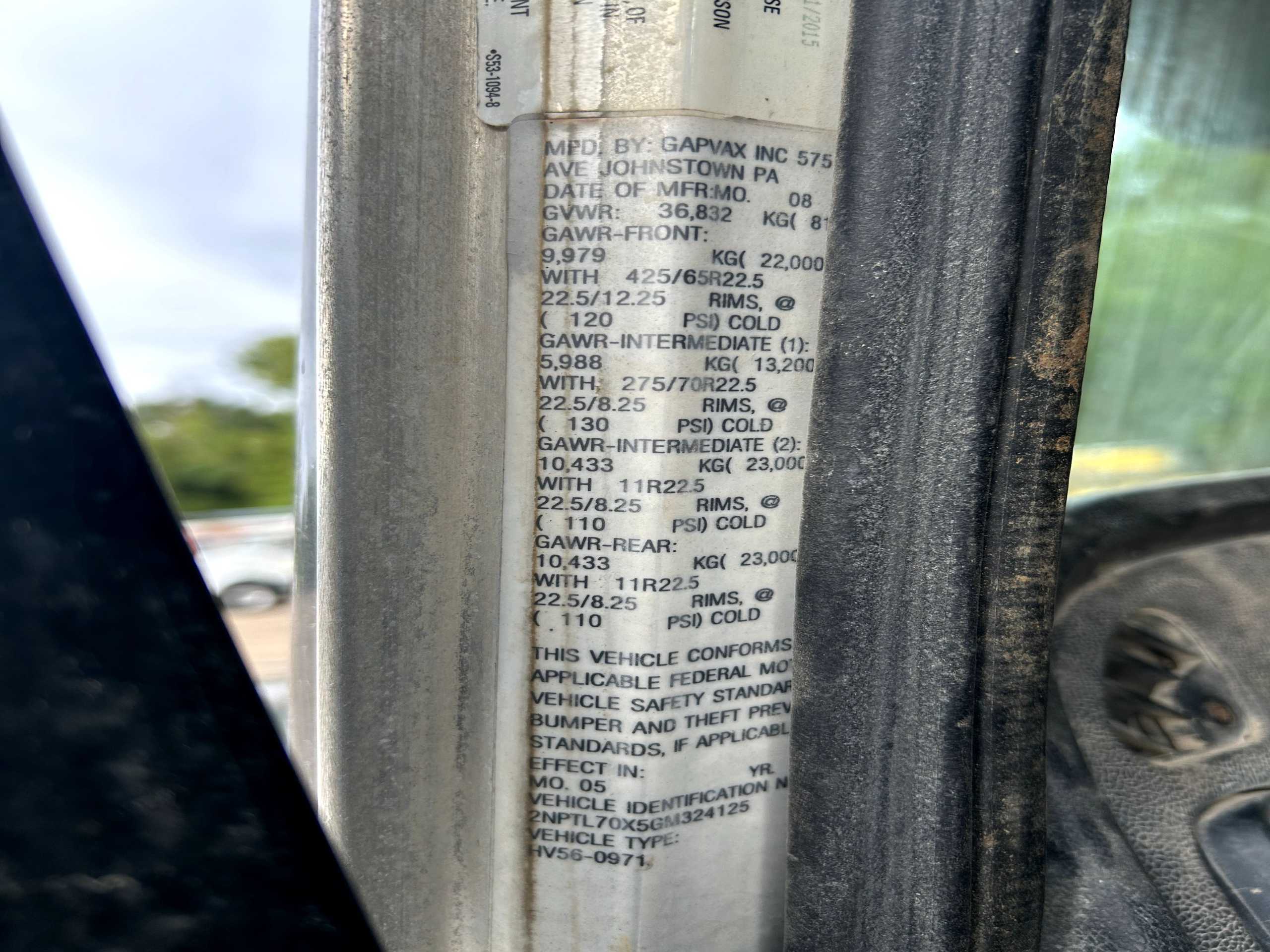 2015 PETERBILT 367 HYDRO EXCAVATION TRUCK